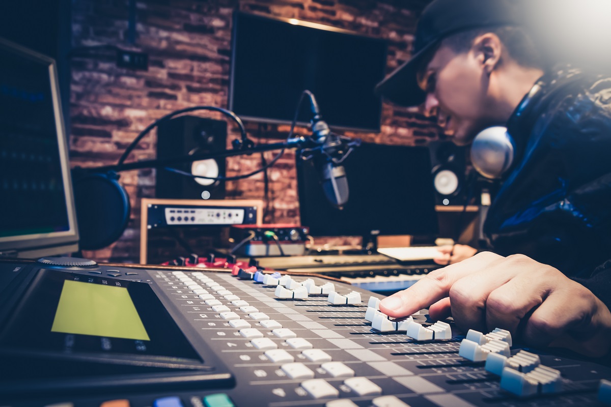5 Top Reasons to Join The Music Industry Today - Commercial Risk Europe